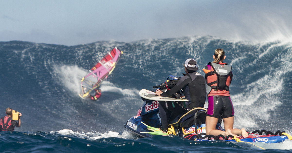 Big Wave, Little Me | Bethany Hamilton